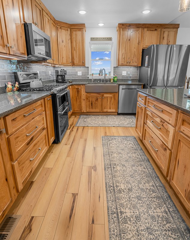 Kitchen Portfolio - Project Gallery - Custom Wood Amish Cabinets ...